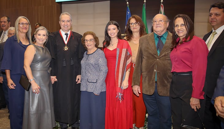 Tribunal de Justiça do Estado de Goiás - Presidente do TJGO empossa os ...